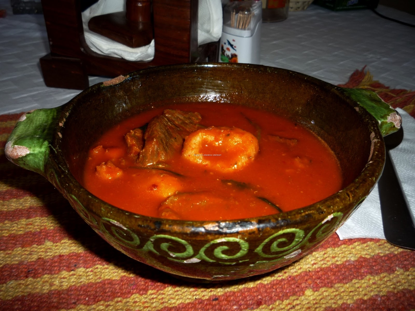 Gusta Usted | Caldo de tasajo de res con choyones - Gusta Usted